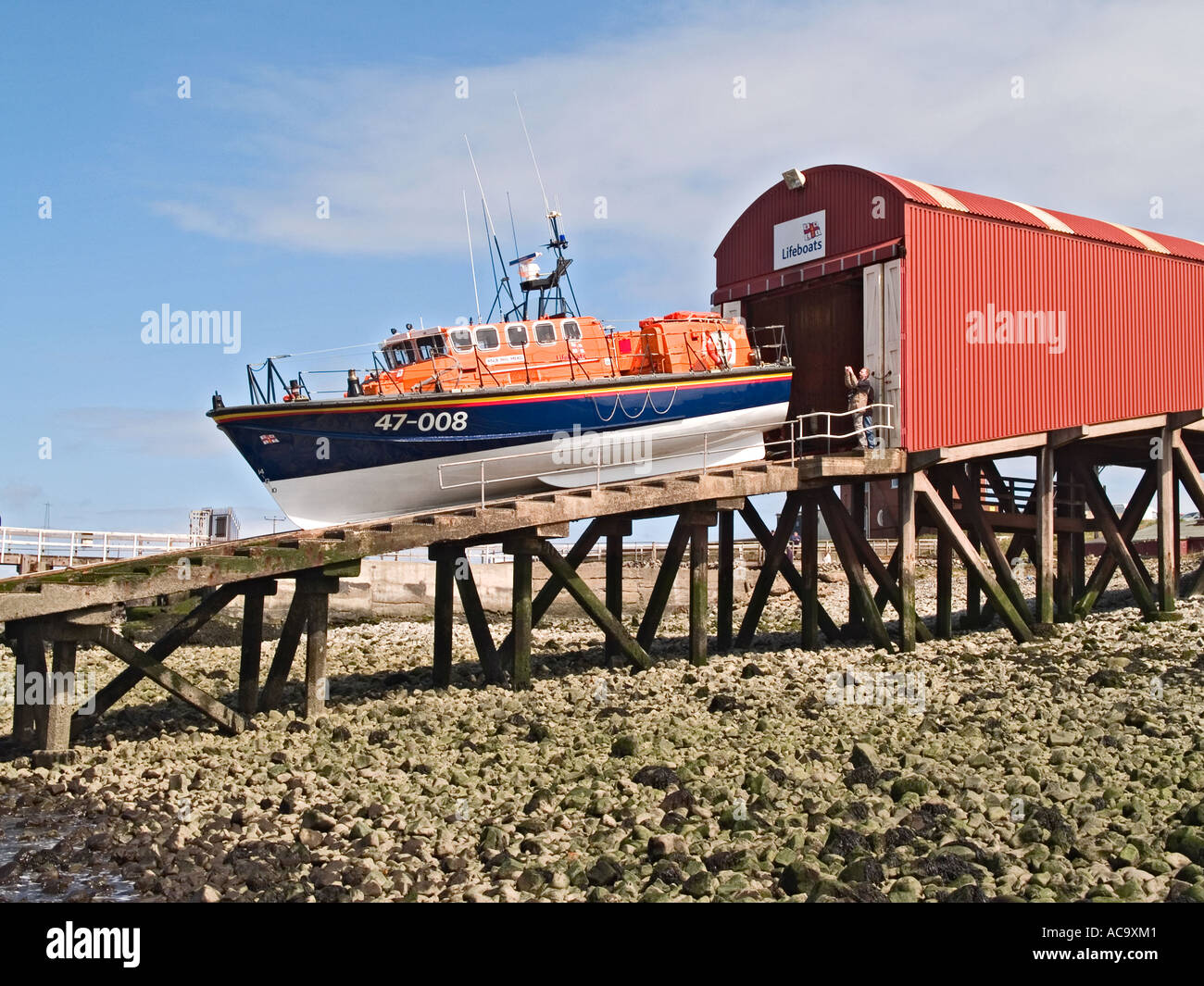 Tyne lifeboat hi-res stock photography and images - Alamy