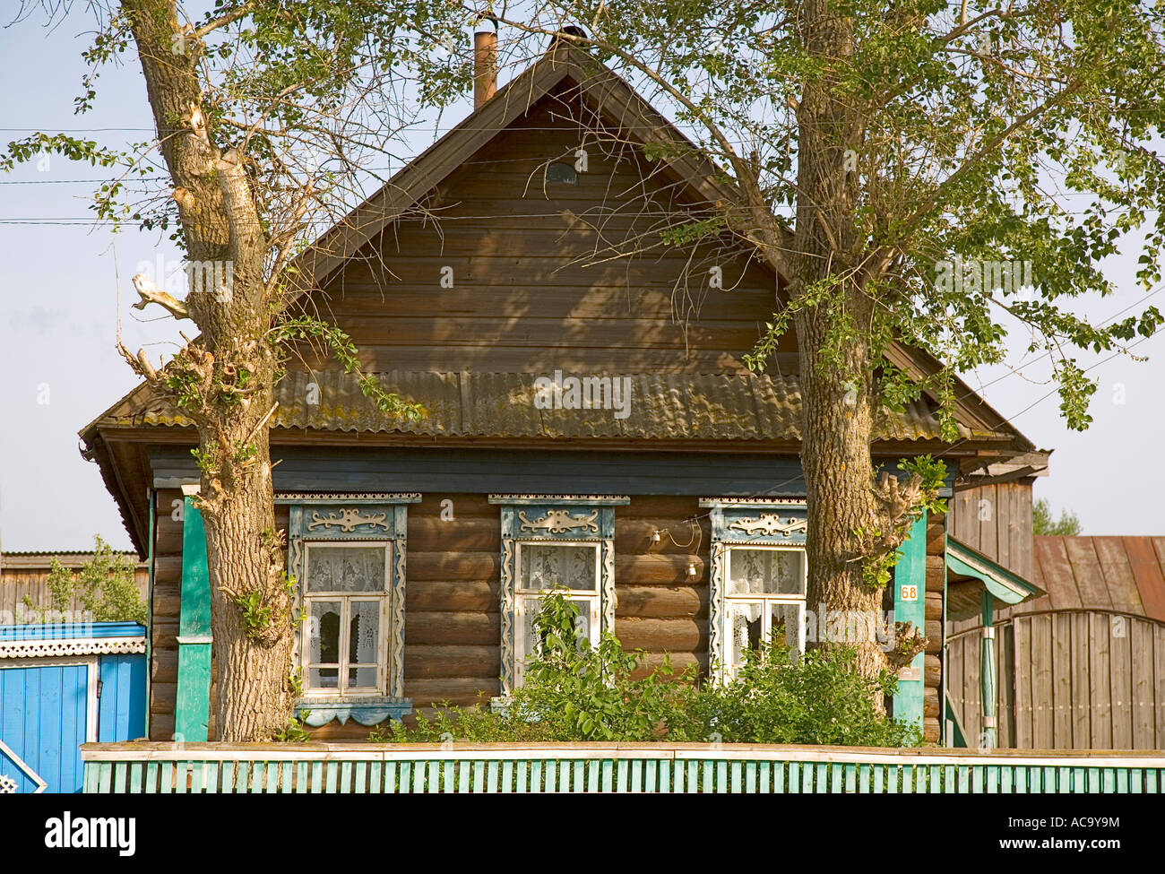 Typical Russian wooden house, village Lomovka, russia Stock Photo - Alamy