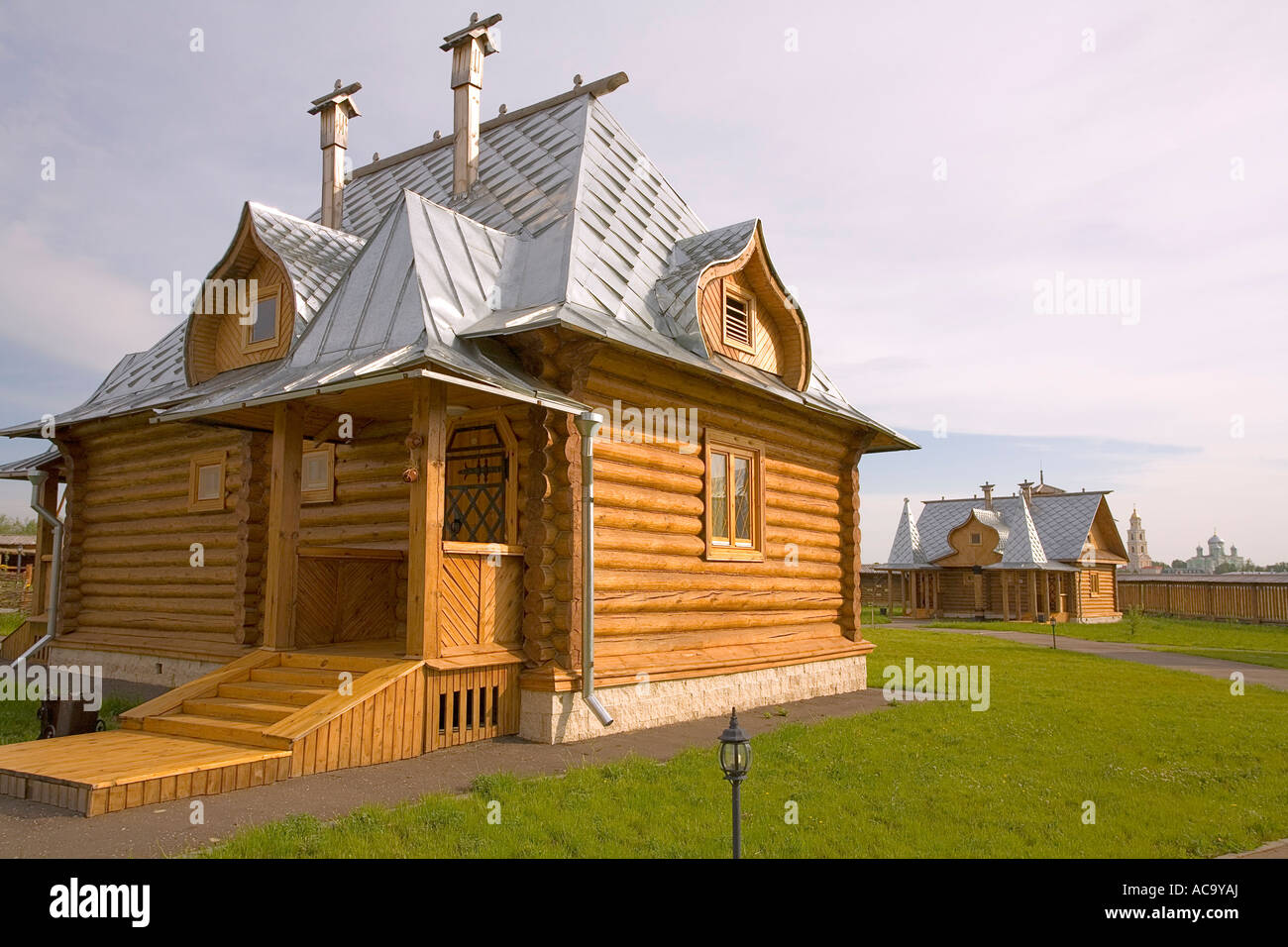 Log buildings russia hi-res stock photography and images - Alamy