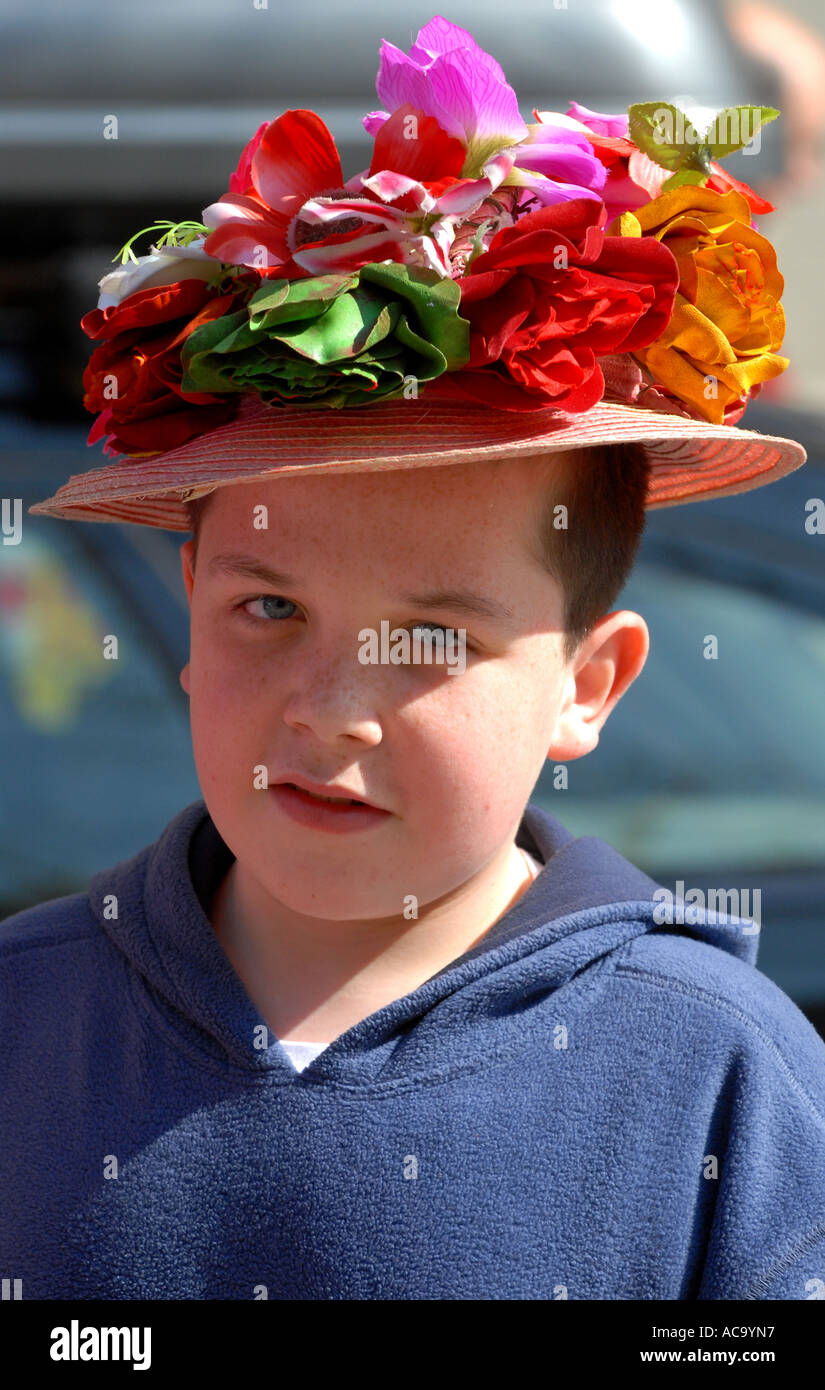Boy wearing flower hat hi-res stock photography and images - Alamy