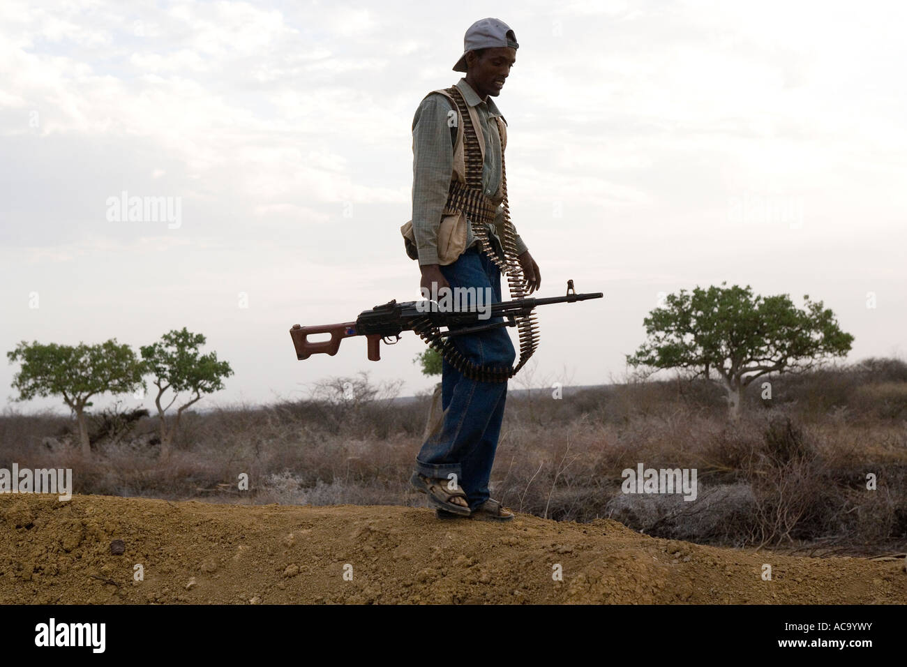 Western man with gun hi-res stock photography and images - Alamy