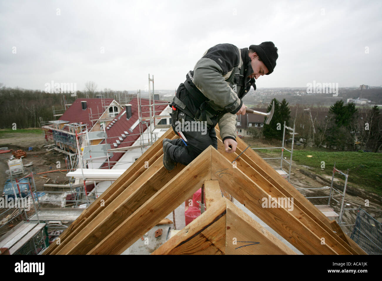 Carpenters construction roof truss hi-res stock photography and images ...