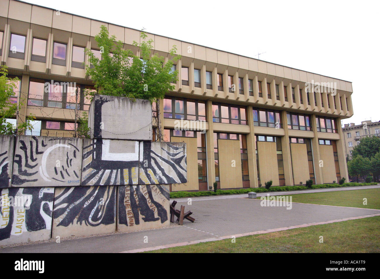 Lithuanian parliament building hi-res stock photography and images - Alamy