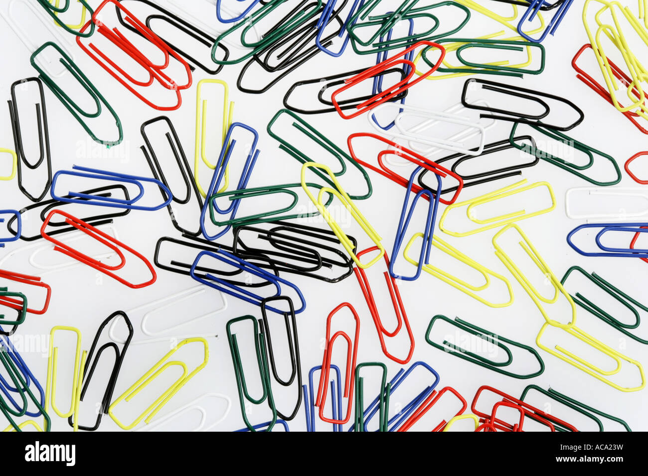 Coloured paper clips Stock Photo - Alamy