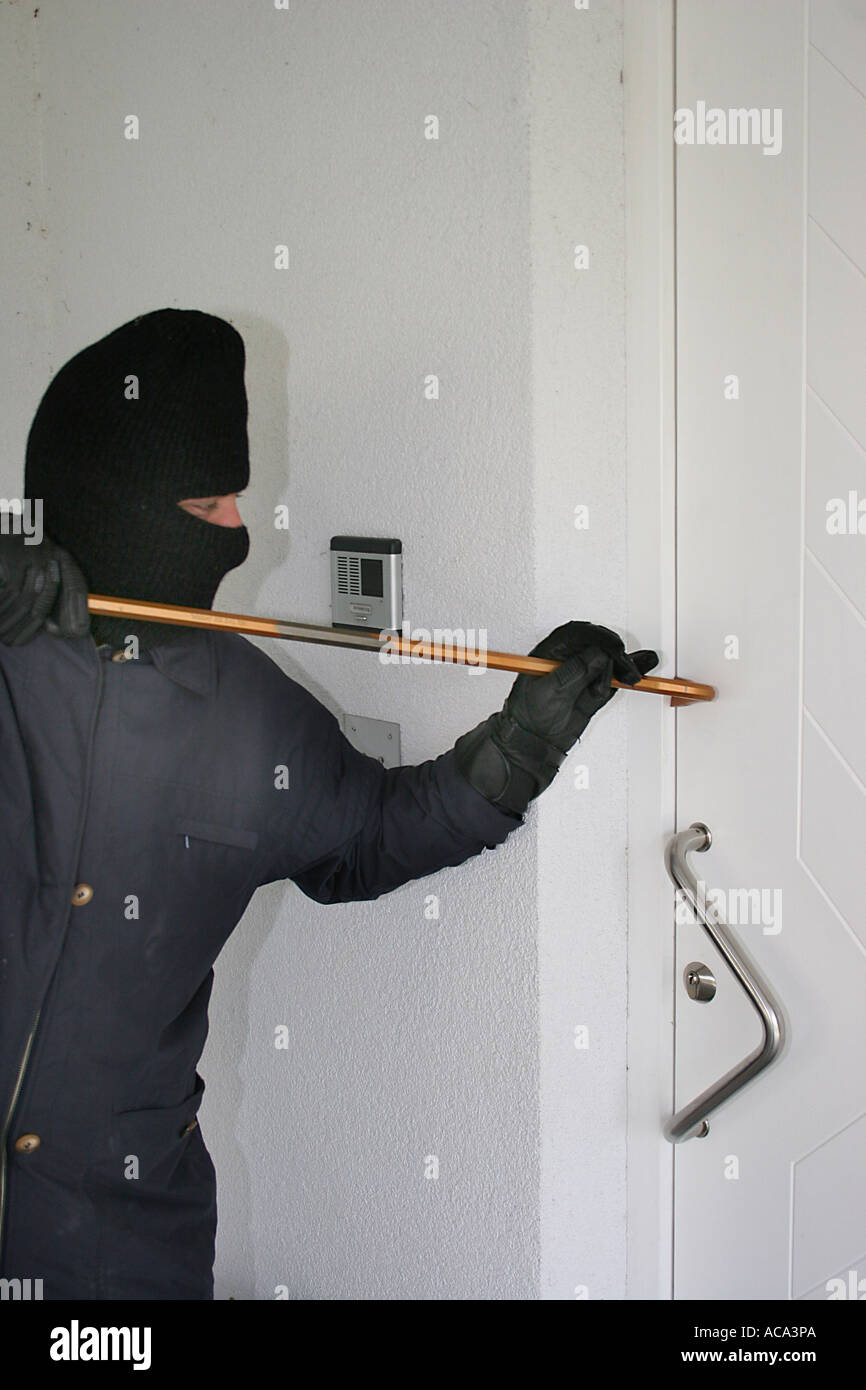 Break-in into a flat Stock Photo - Alamy