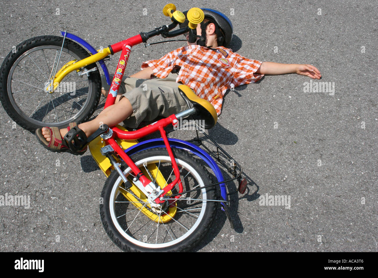 Fall with the bicycle Stock Photo - Alamy