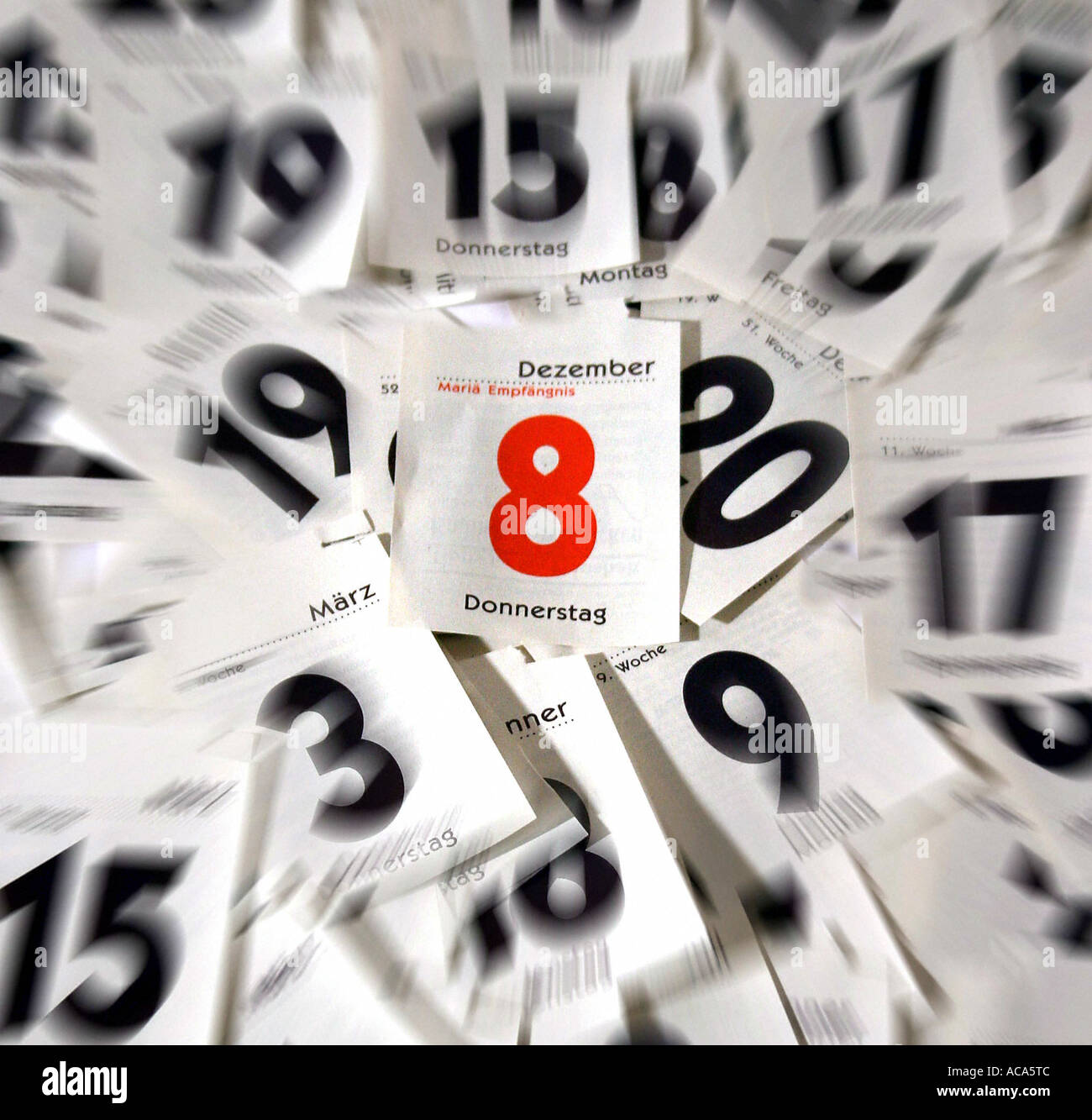 Calendar sheet 8. December Stock Photo - Alamy