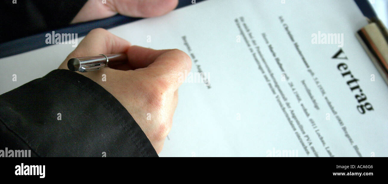 Sale signatures hi-res stock photography and images - Alamy