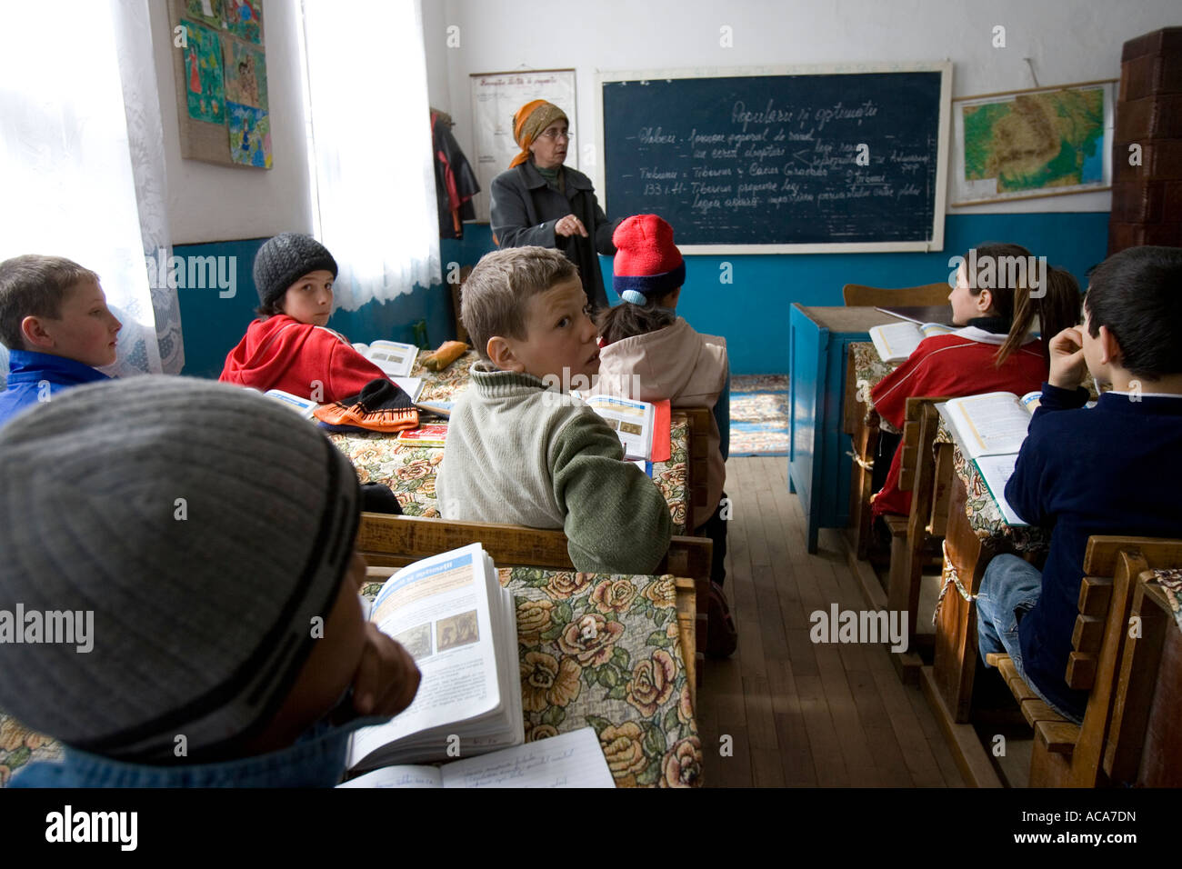 A class with Roma children in Gulia, Romania Stock Photo - Alamy