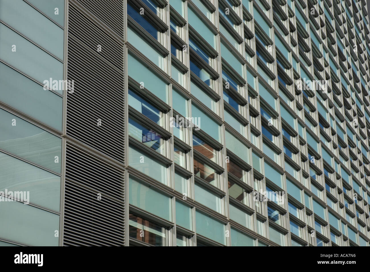 Government office building hi-res stock photography and images - Alamy