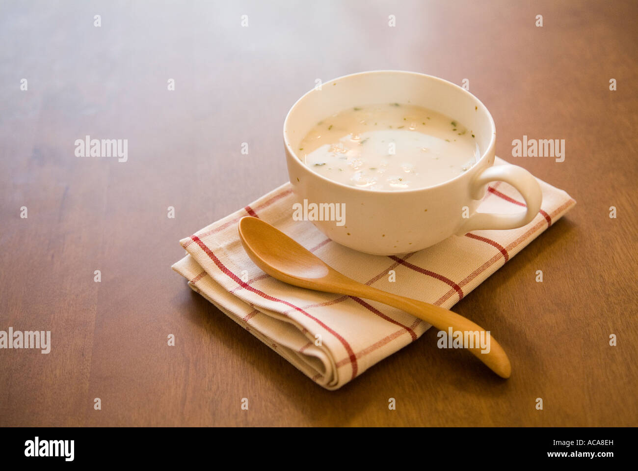 Cup of clam chowder Stock Photo - Alamy