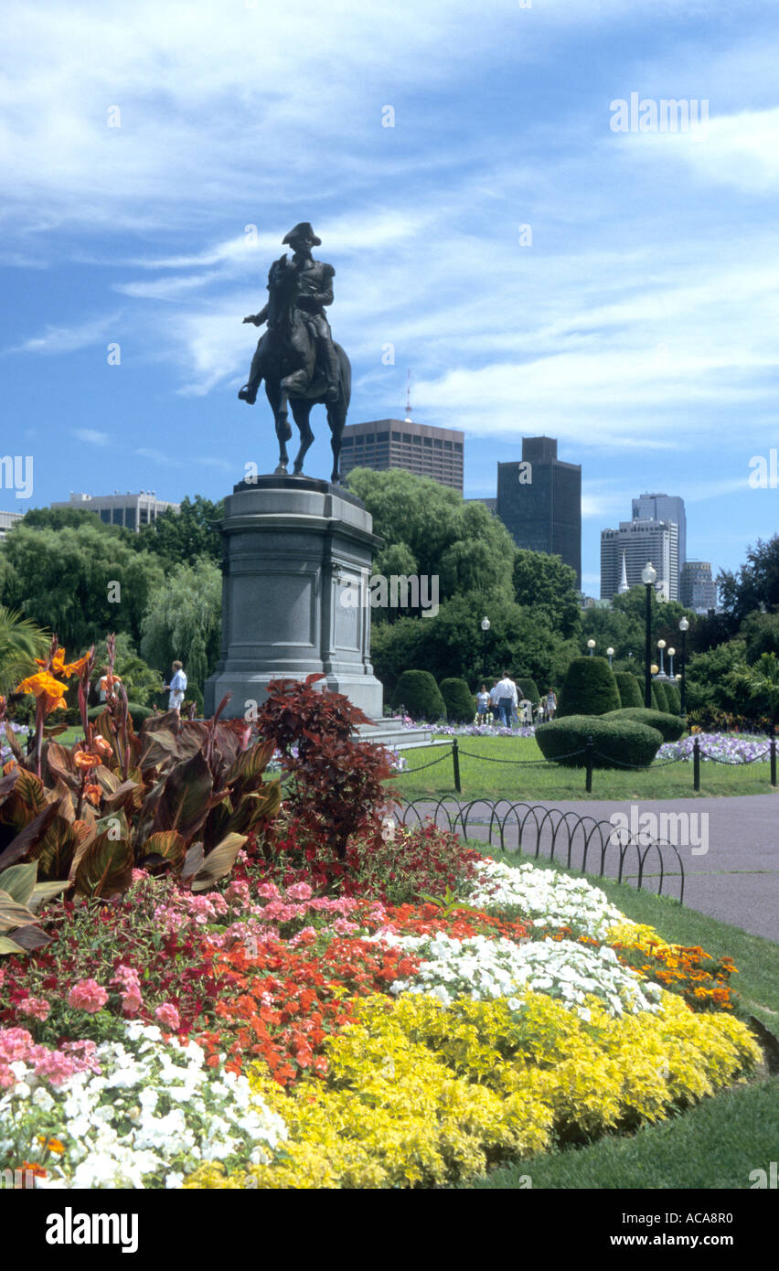Equestrian statue of George Washington in Boston Public Gardens ...
