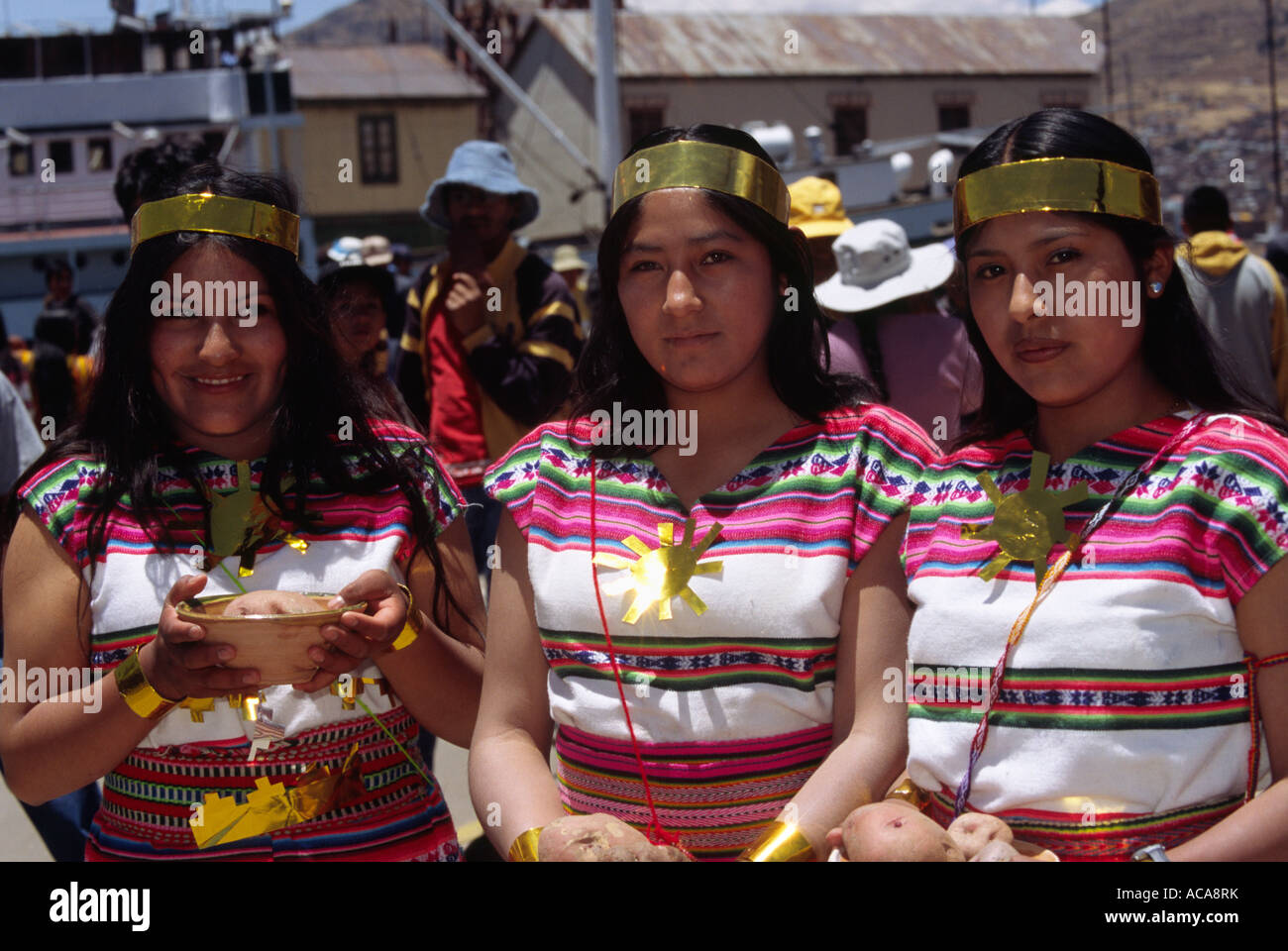 Inca women - Puno Week festival, Puno PERU Stock Photo - Alamy