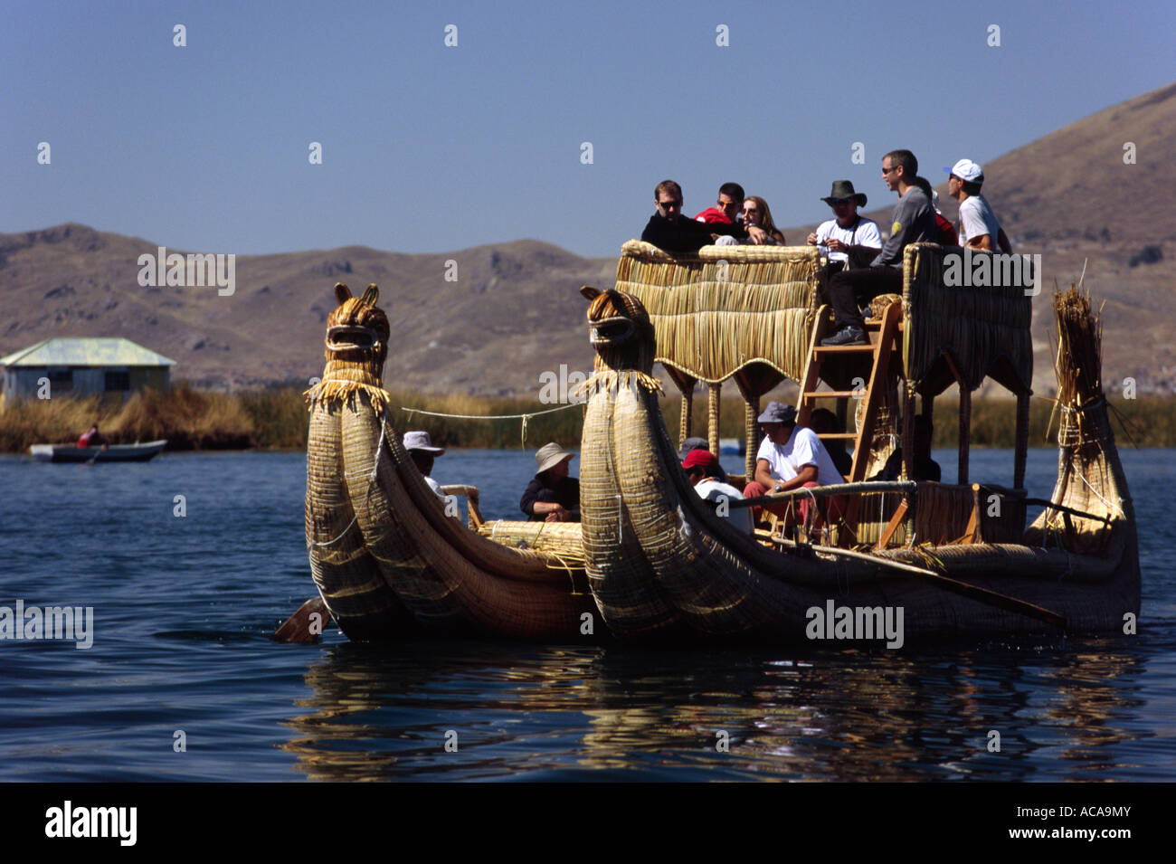 Uros boat - Floating Islands, Lake Titicaca, Puno, PERU Stock Photo - Alamy