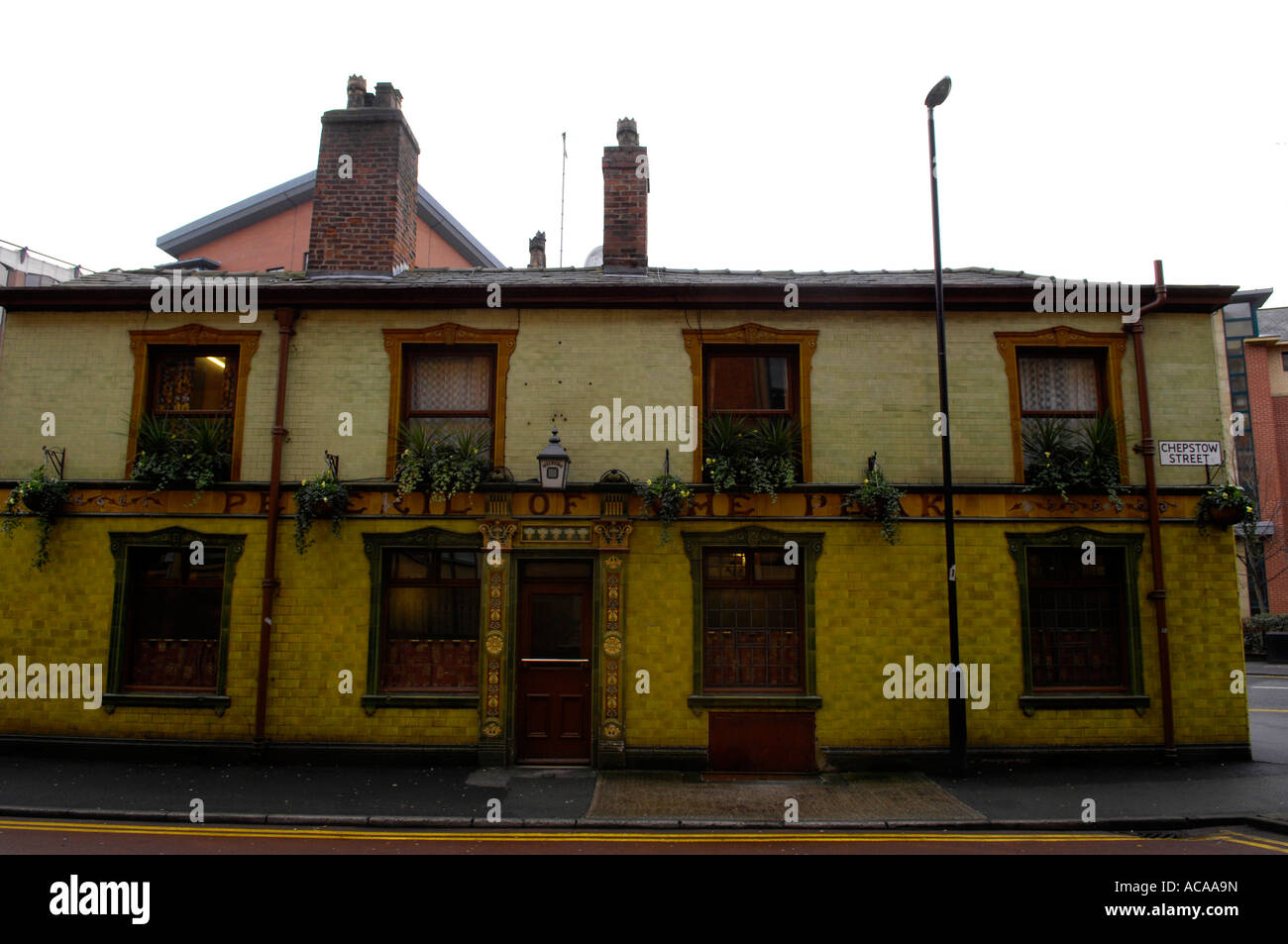 pub pev peveril of the peak public house traditional manchester ...