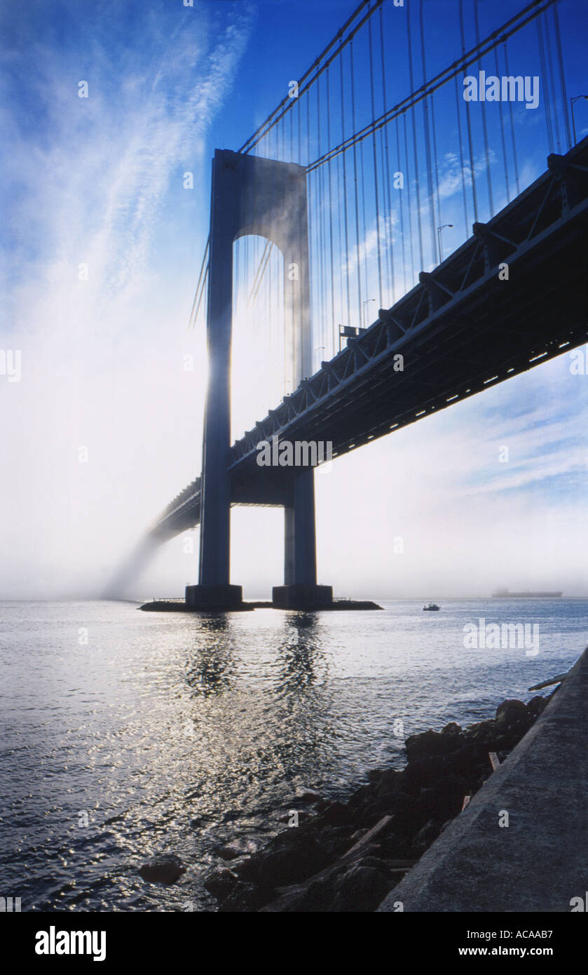 Verrazano Narrows Bridge in the Fog Stock Photo - Alamy