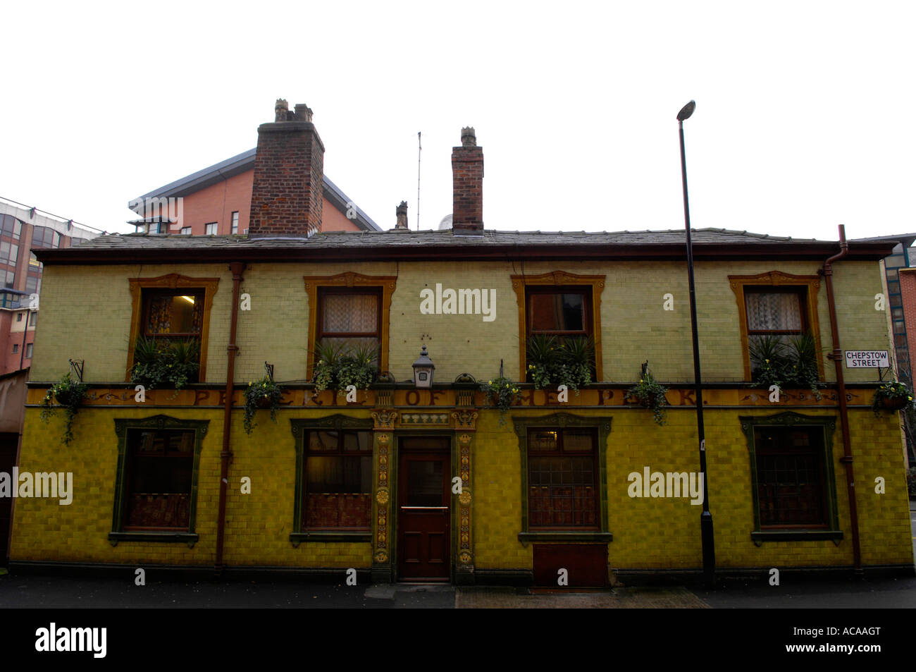 pub pev peveril of the peak public house traditional manchester ...