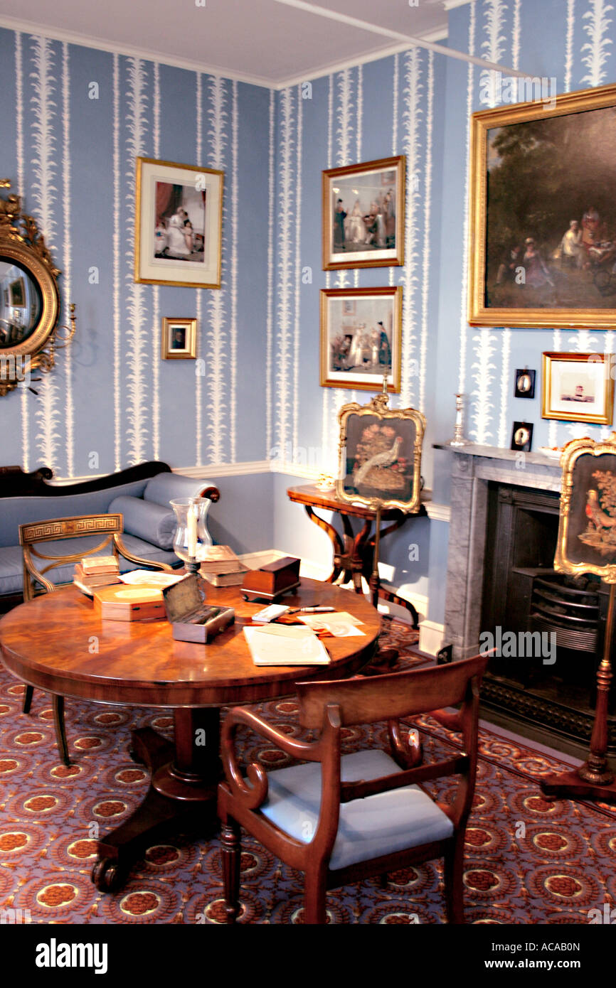 Period fireplace hi-res stock photography and images - Alamy