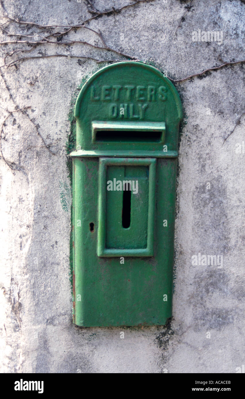 Green letter box ireland hi-res stock photography and images - Alamy