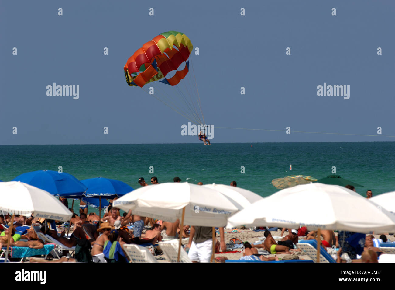 Florida beach paraglider hi-res stock photography and images - Alamy