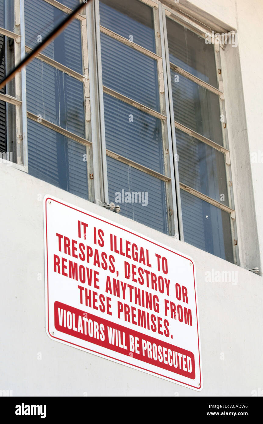 Protection of buildings and fittings in the Art deco area by law Art ...