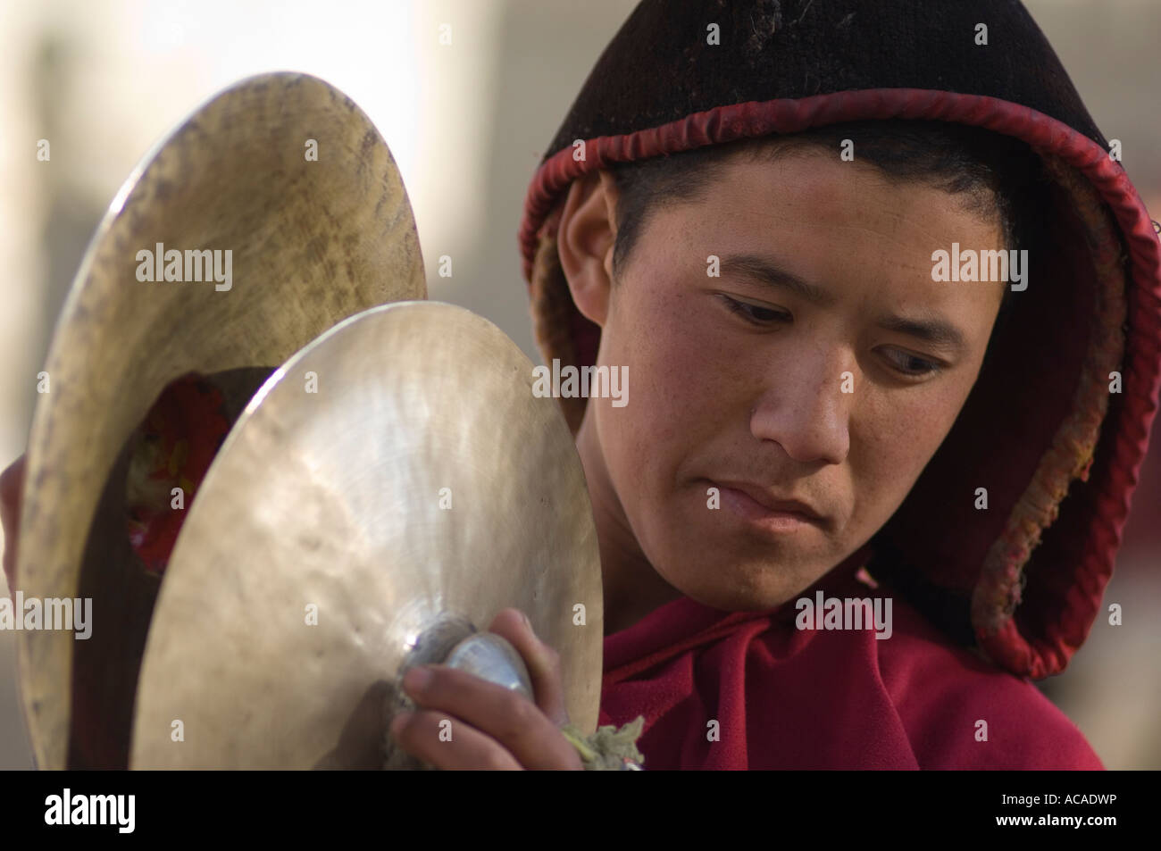 Cymbals music hi-res stock photography and images - Alamy