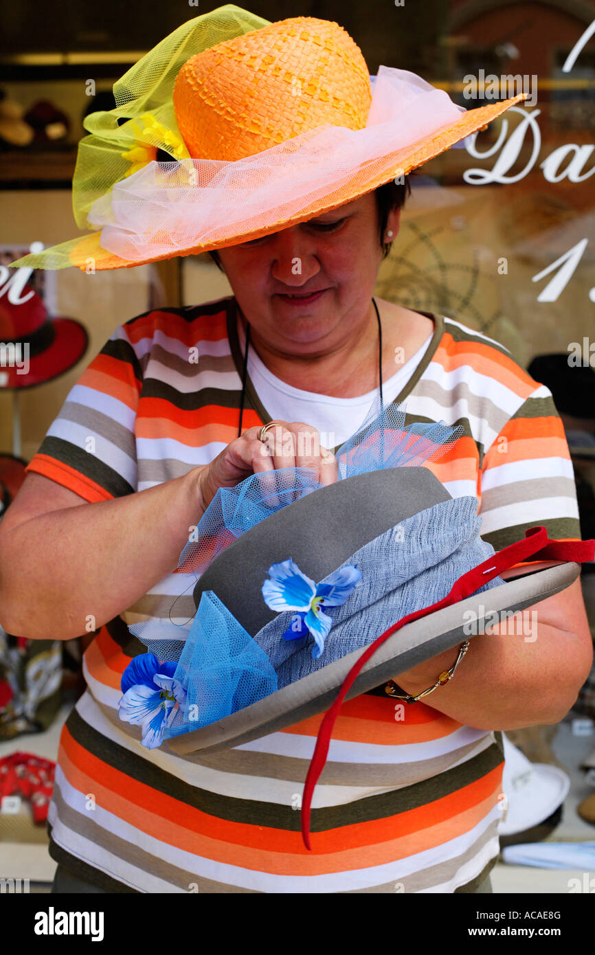 Milliner hi-res stock photography and images - Alamy