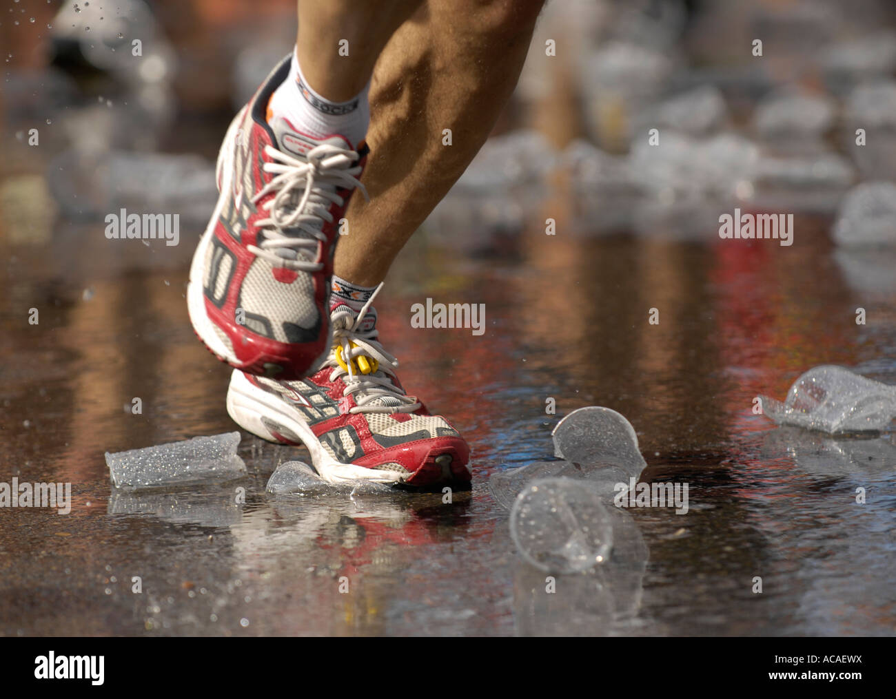 Litter rubbish shoe waste hi-res stock photography and images - Alamy