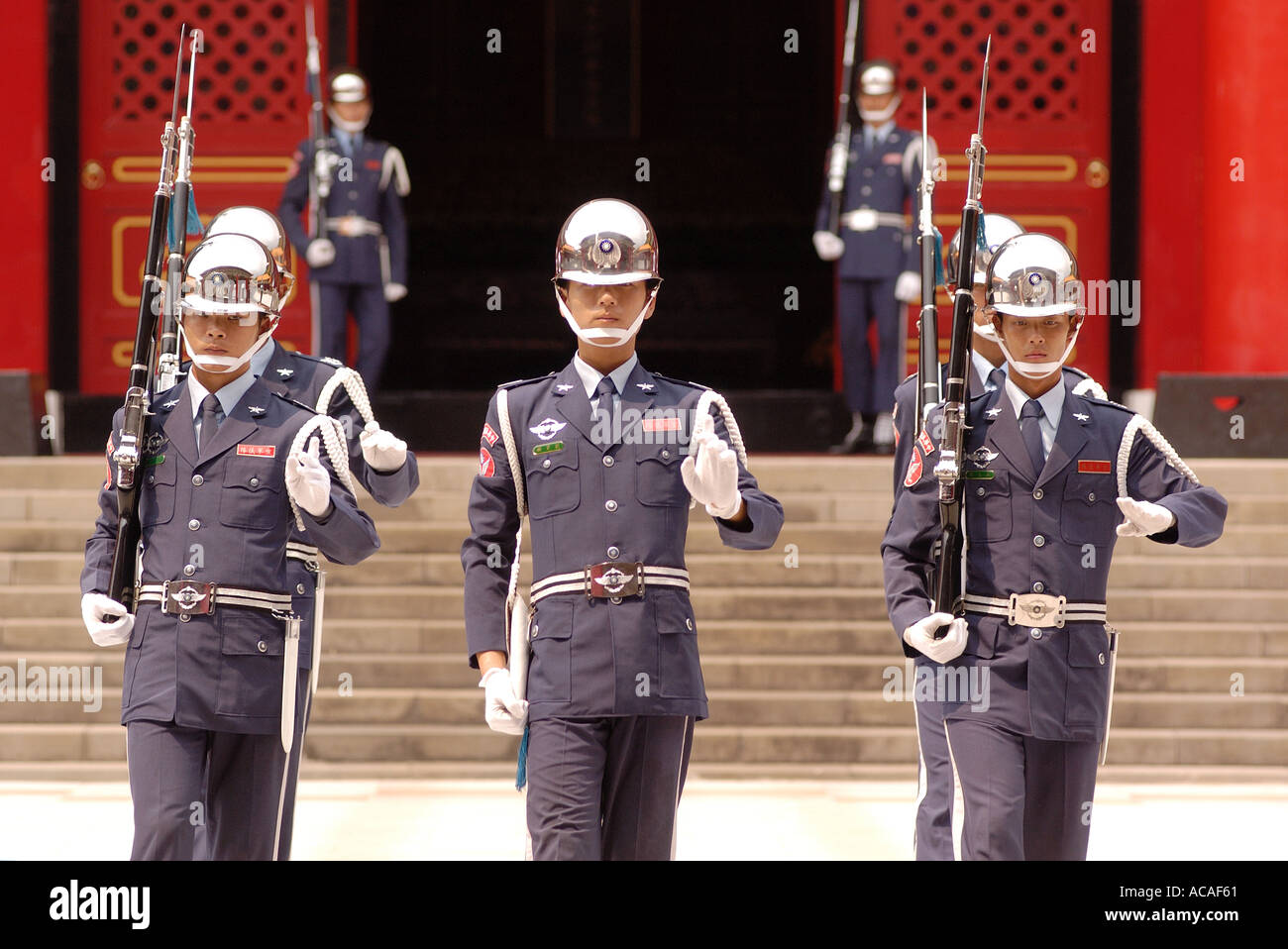 Changing the guard at the Martyrs Shrine in Taipei Taiwan Stock Photo ...