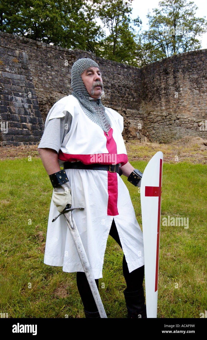 Medieval foot soldier hi-res stock photography and images - Alamy