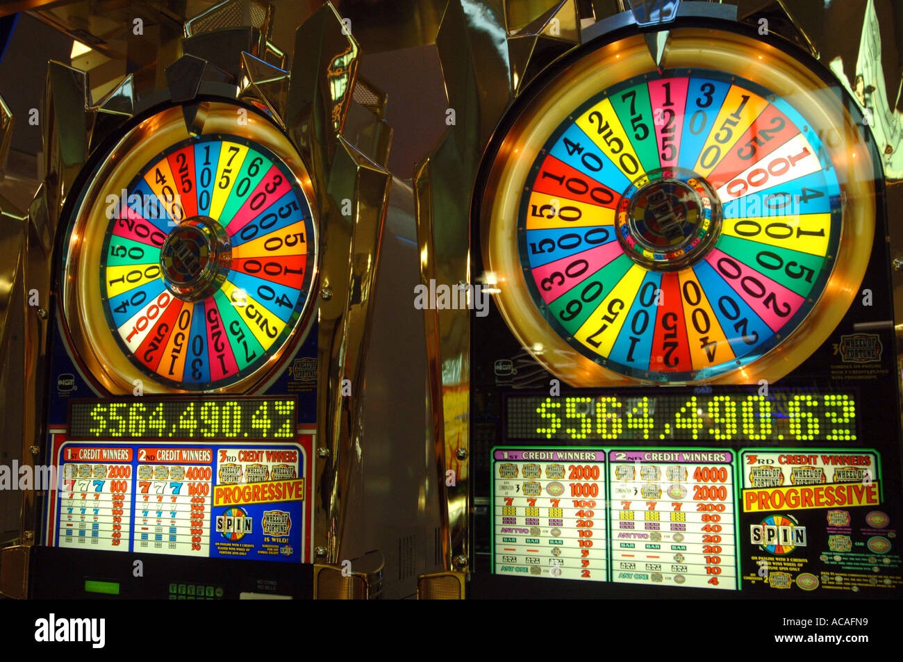 Modern gaming machines hi-res stock photography and images - Alamy