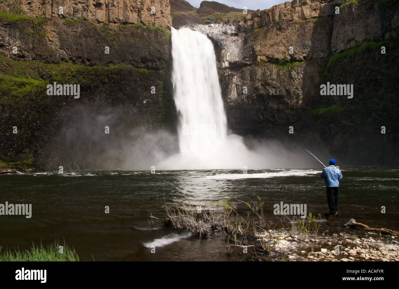 A fisherman along the Palouse River below Palouse Falls in Palouse ...