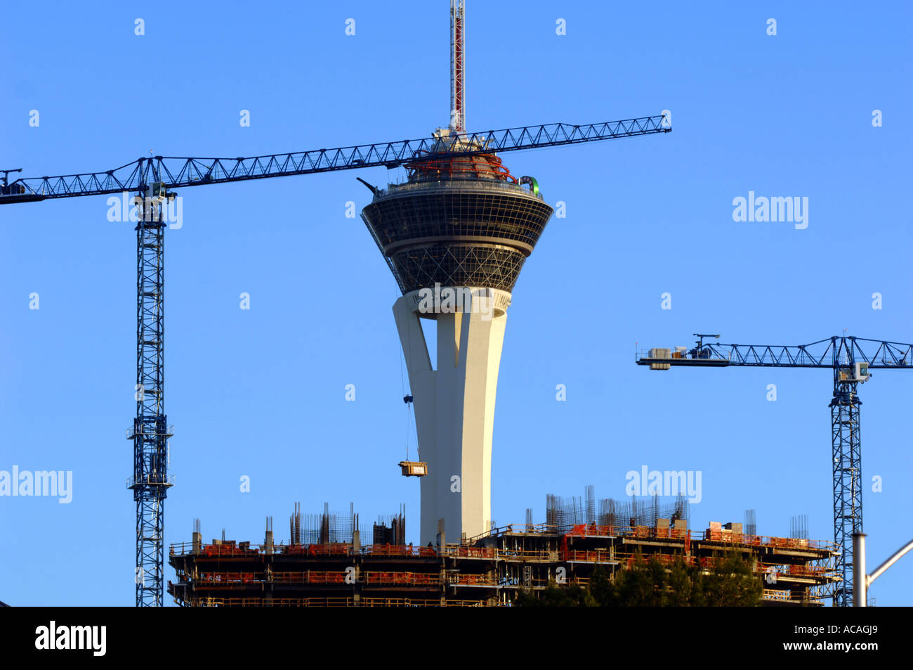 Construction stratosphere hotel casino hi-res stock photography and ...