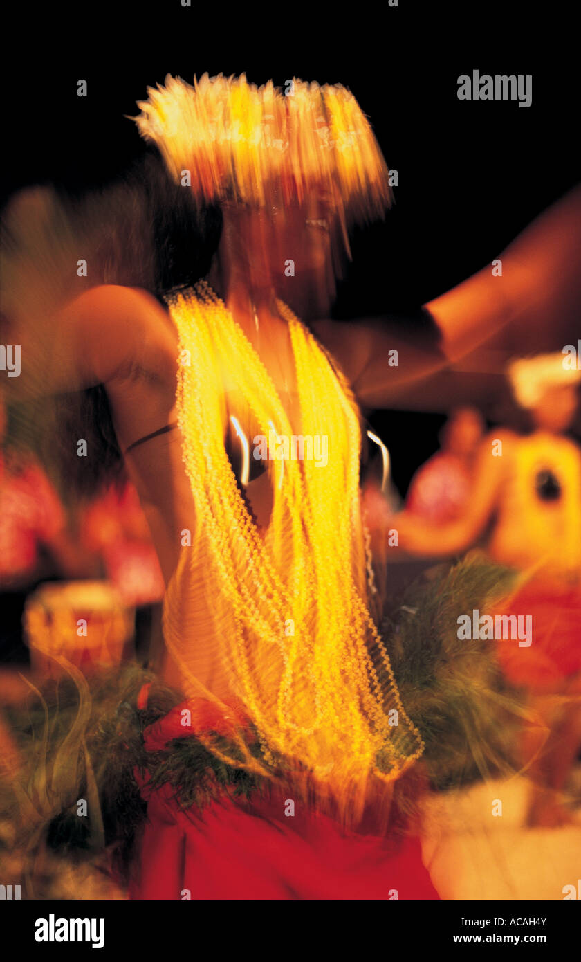 Cook islands dancers hi-res stock photography and images - Alamy