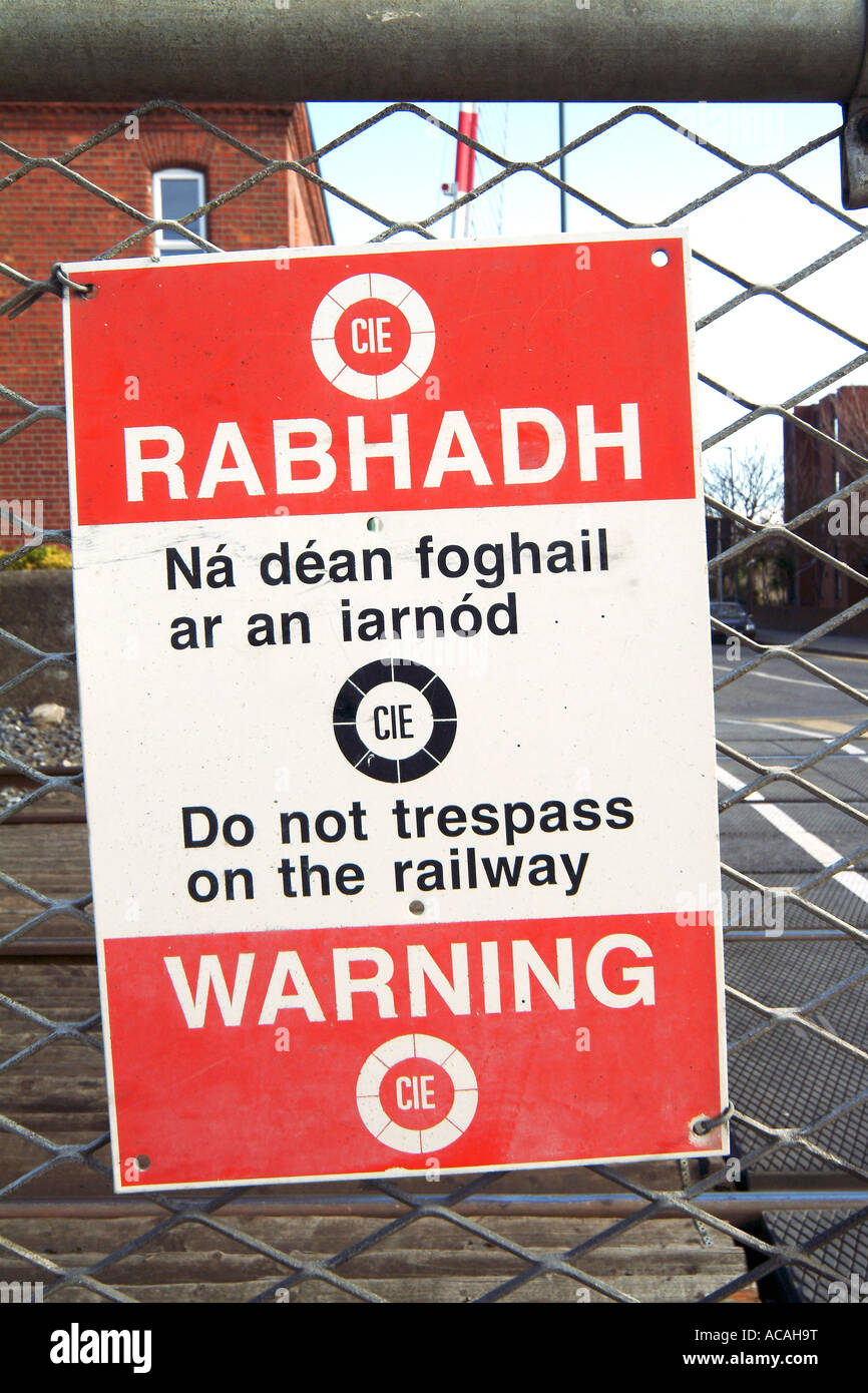 Irish rail train hi-res stock photography and images - Alamy