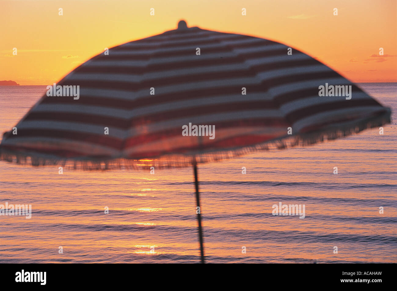Beach brolly hi-res stock photography and images - Alamy