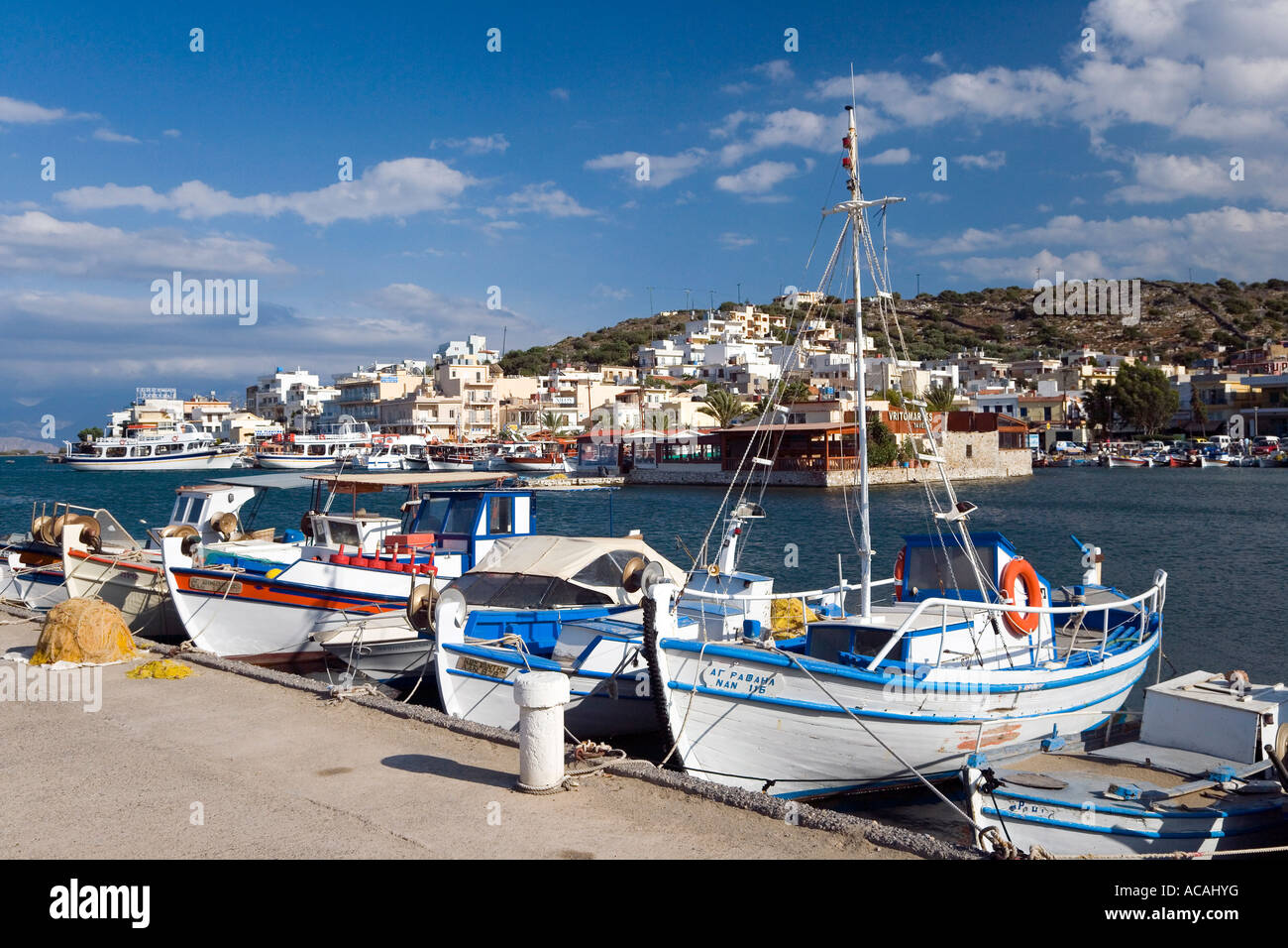 Boats in port elounda crete hi-res stock photography and images - Alamy