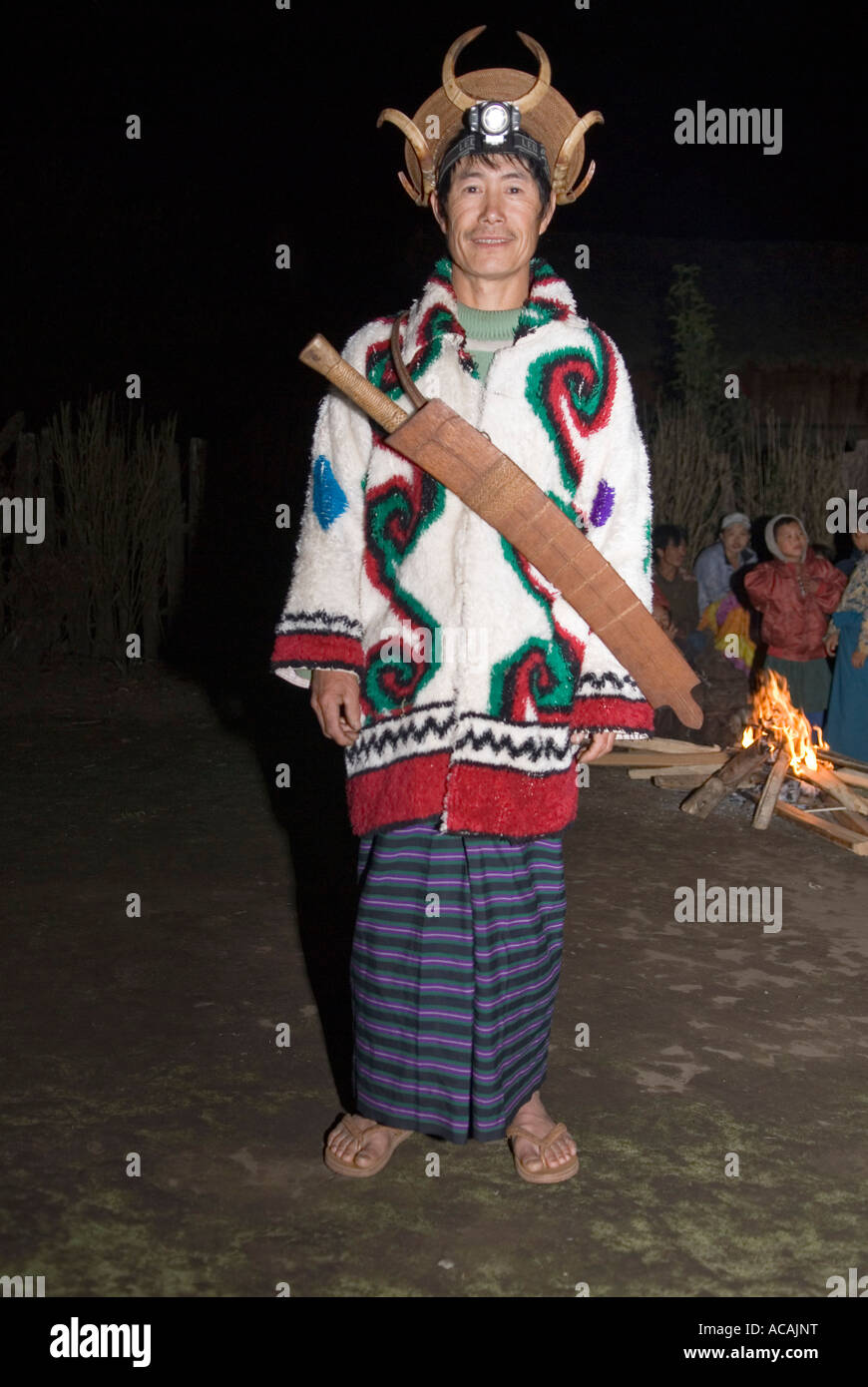 Kachin tribe hi-res stock photography and images - Alamy