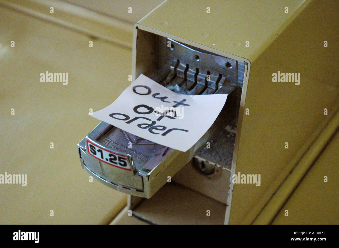 Out of Order note on washing machine Stock Photo - Alamy