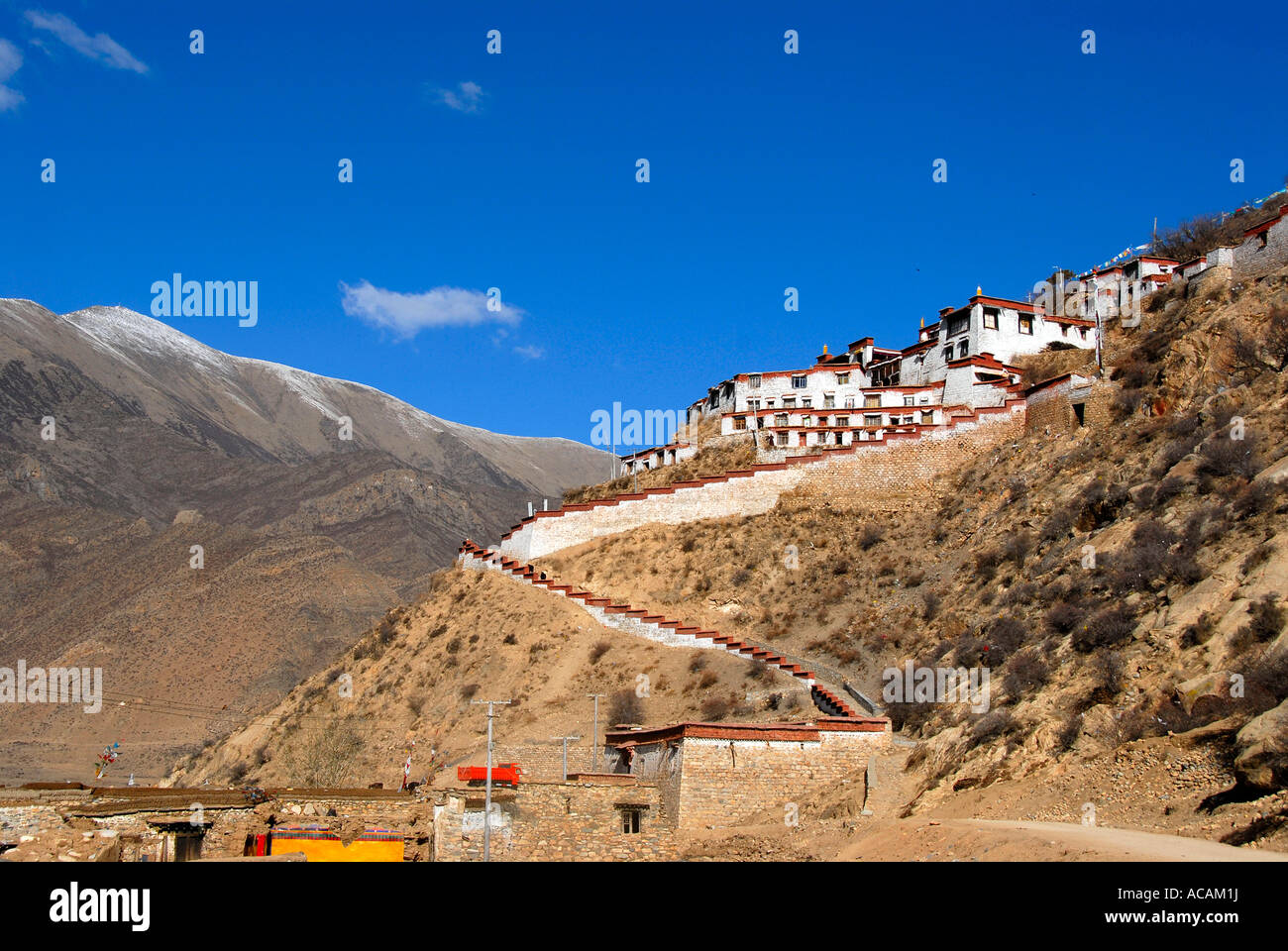 Tibetischer hi-res stock photography and images - Alamy