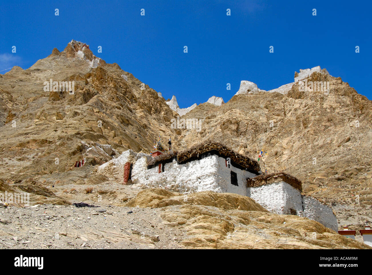 Traditionelle asiatische häuser hi-res stock photography and images - Alamy