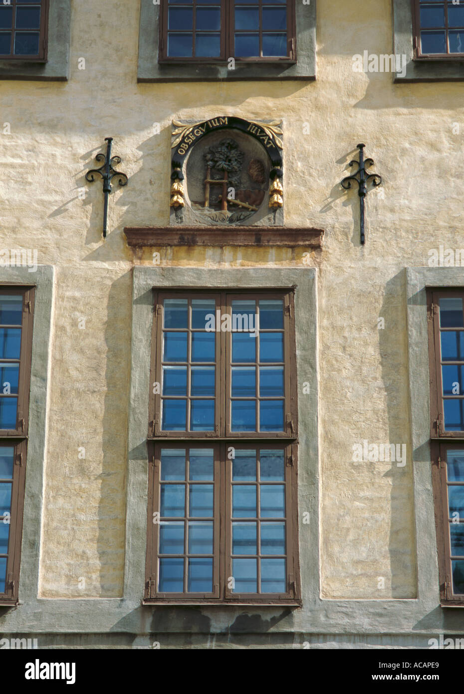 Architectural roundel hi-res stock photography and images - Alamy