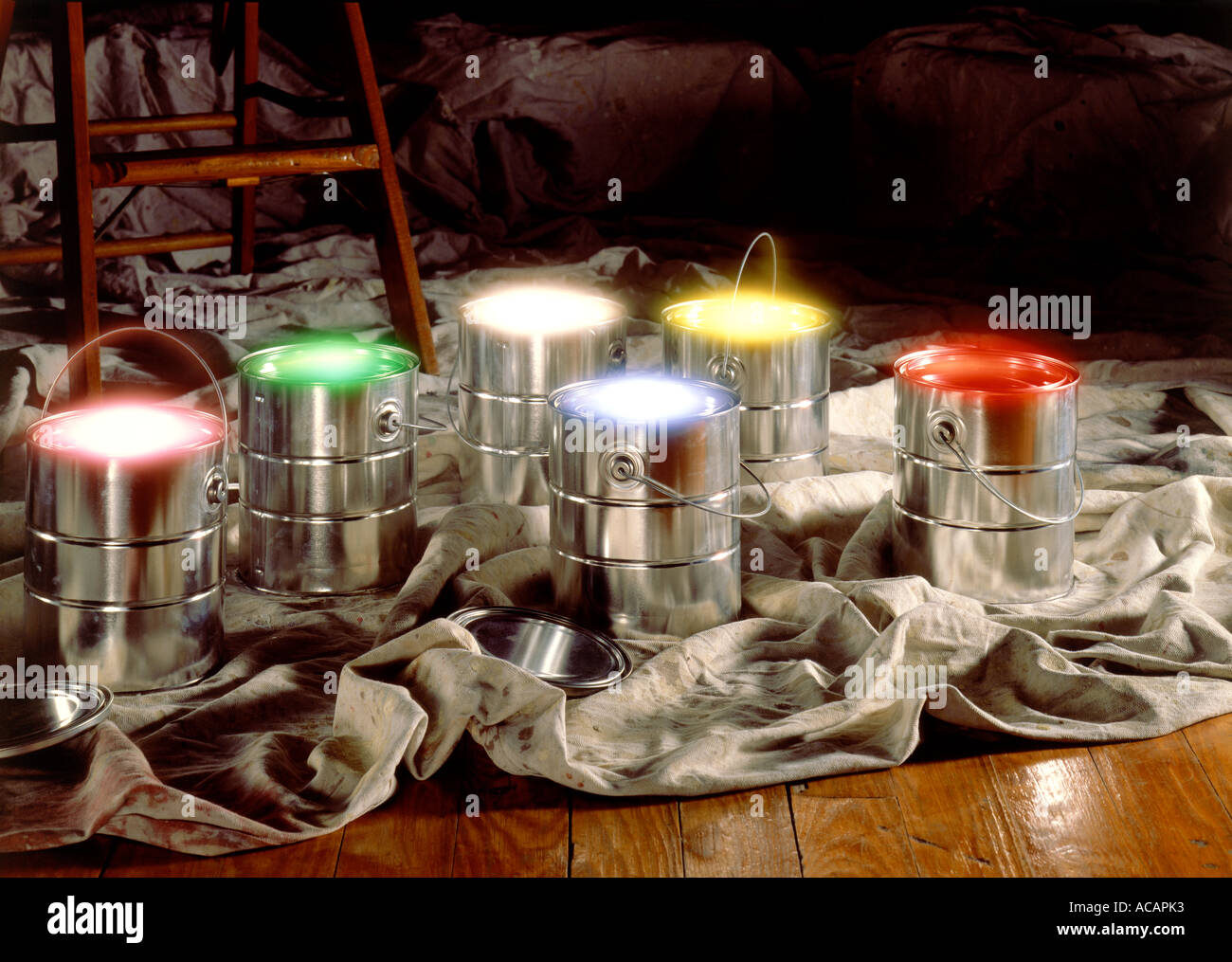 Paint lids hi-res stock photography and images - Alamy