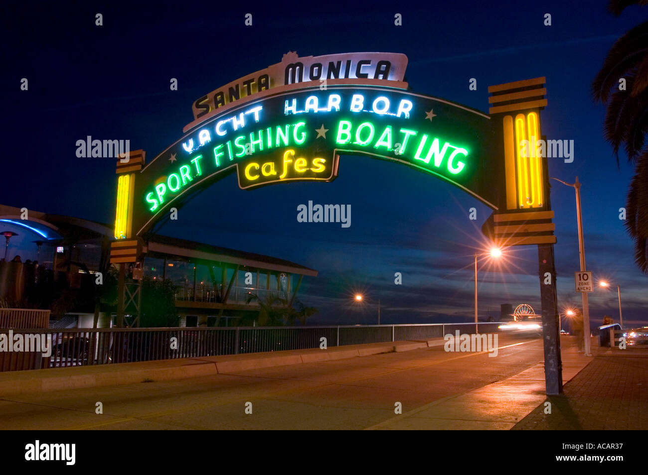 Neon sign santa monica pier hi-res stock photography and images - Alamy