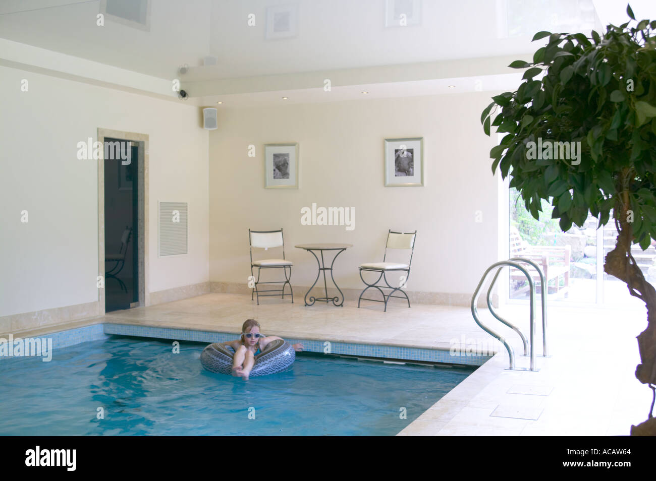 Pool home hi-res stock photography and images - Alamy
