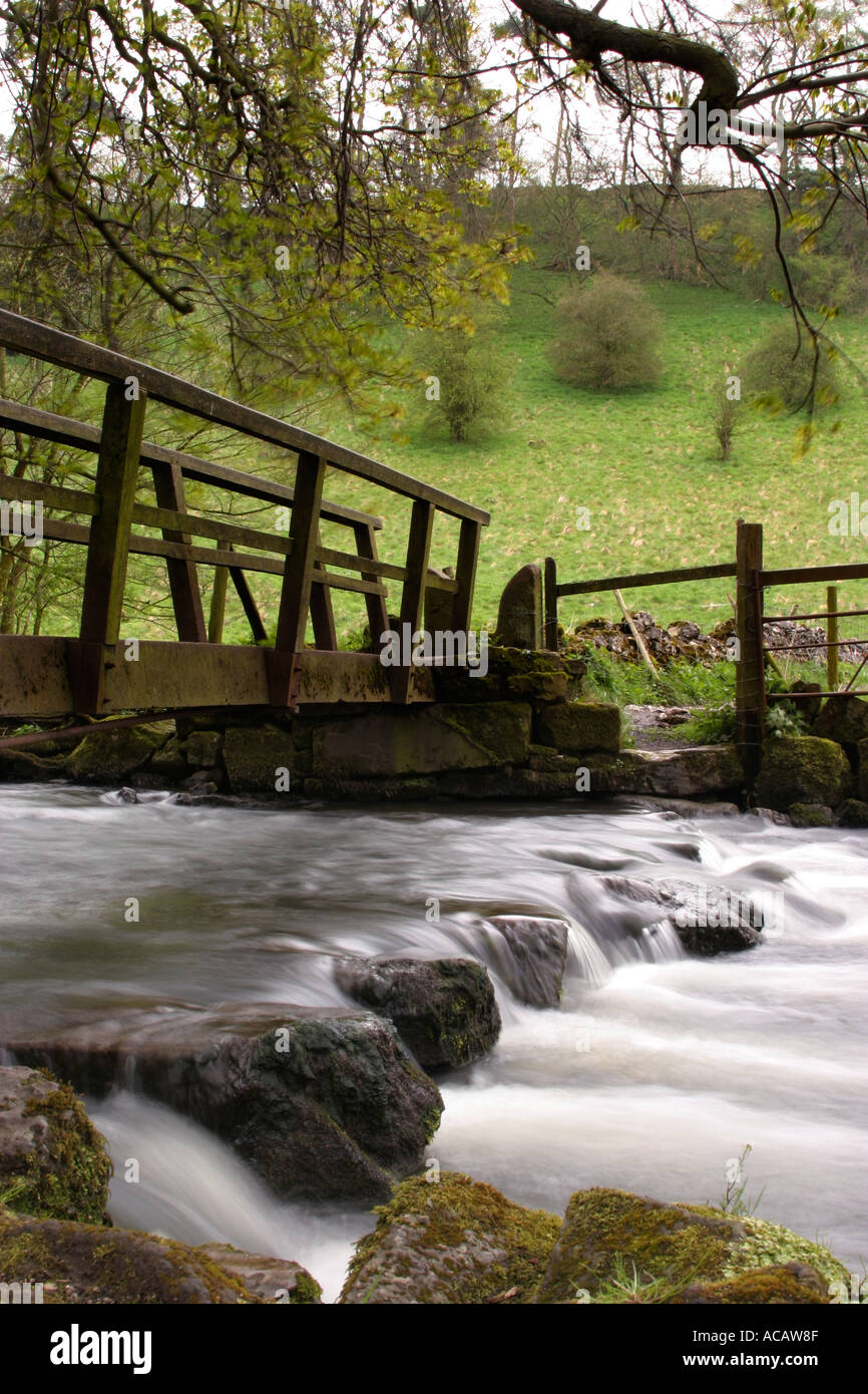 Bridge over stream in hi-res stock photography and images - Alamy