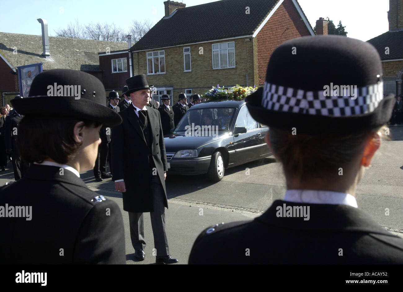 Police funeral hi-res stock photography and images - Alamy