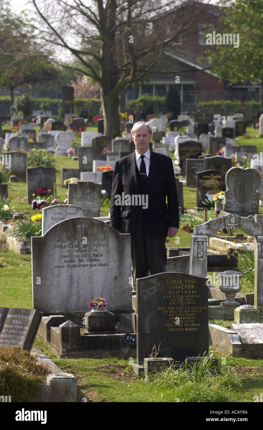 6 feet under hi-res stock photography and images - Alamy