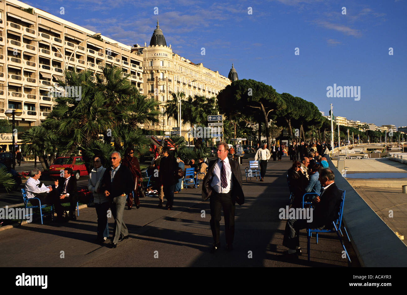 Croisette promenade in Cannes Stock Photo - Alamy