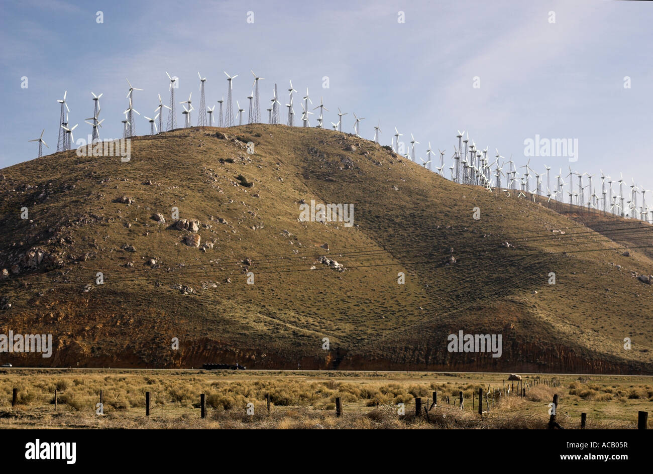 Tehachapi wind farm hi-res stock photography and images - Alamy